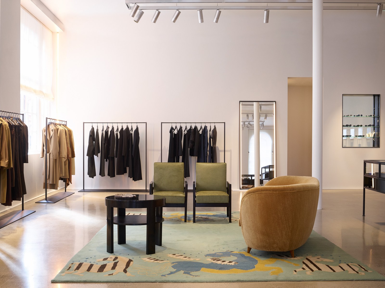 The Row takes the wraps off its London store - TheIndustry.fashion