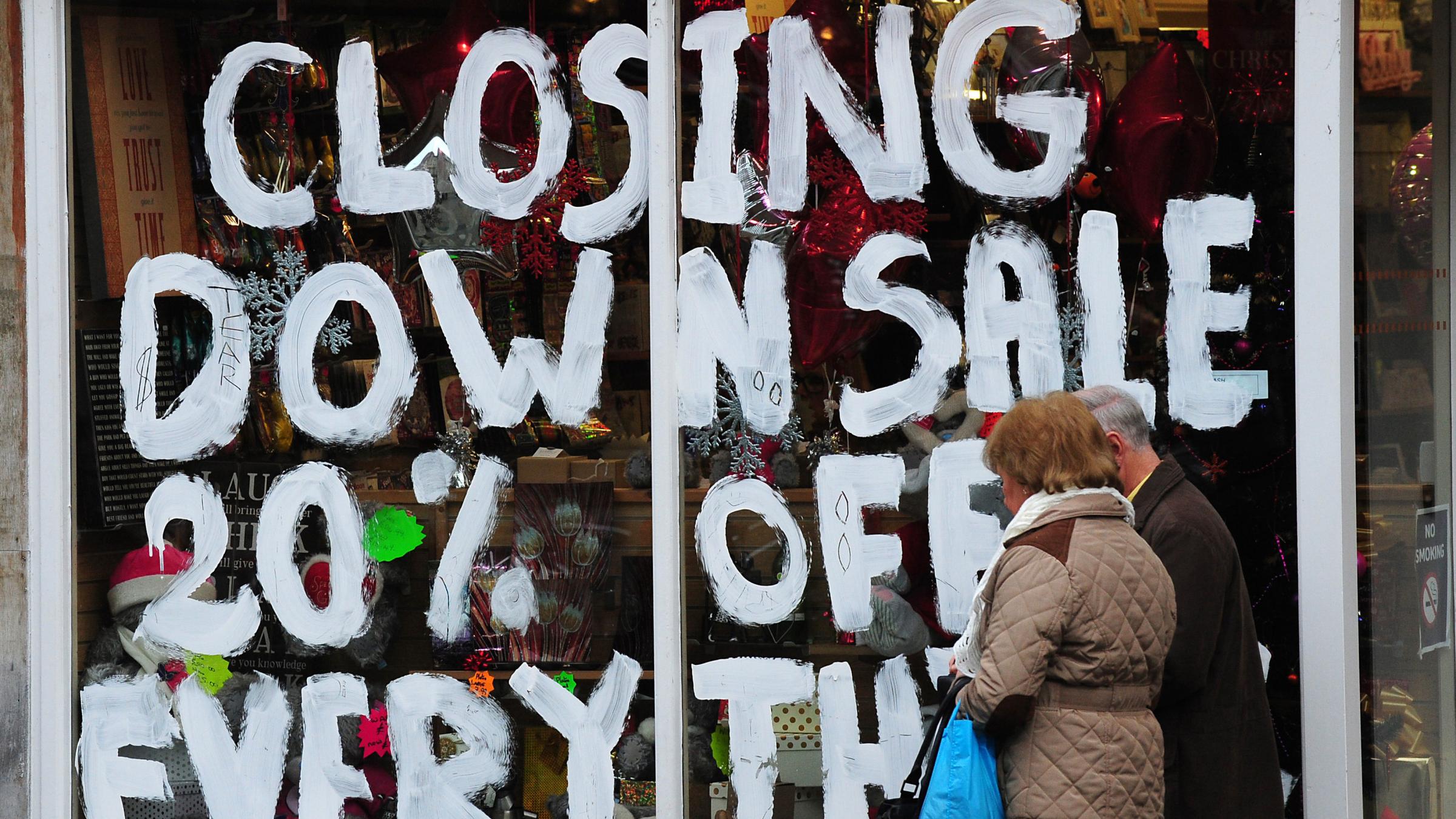 Struggling retail sector sheds thousands of jobs - TheIndustry.fashion