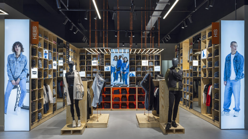 Sports Direct opens new £10 million flagship in Birmingham ...