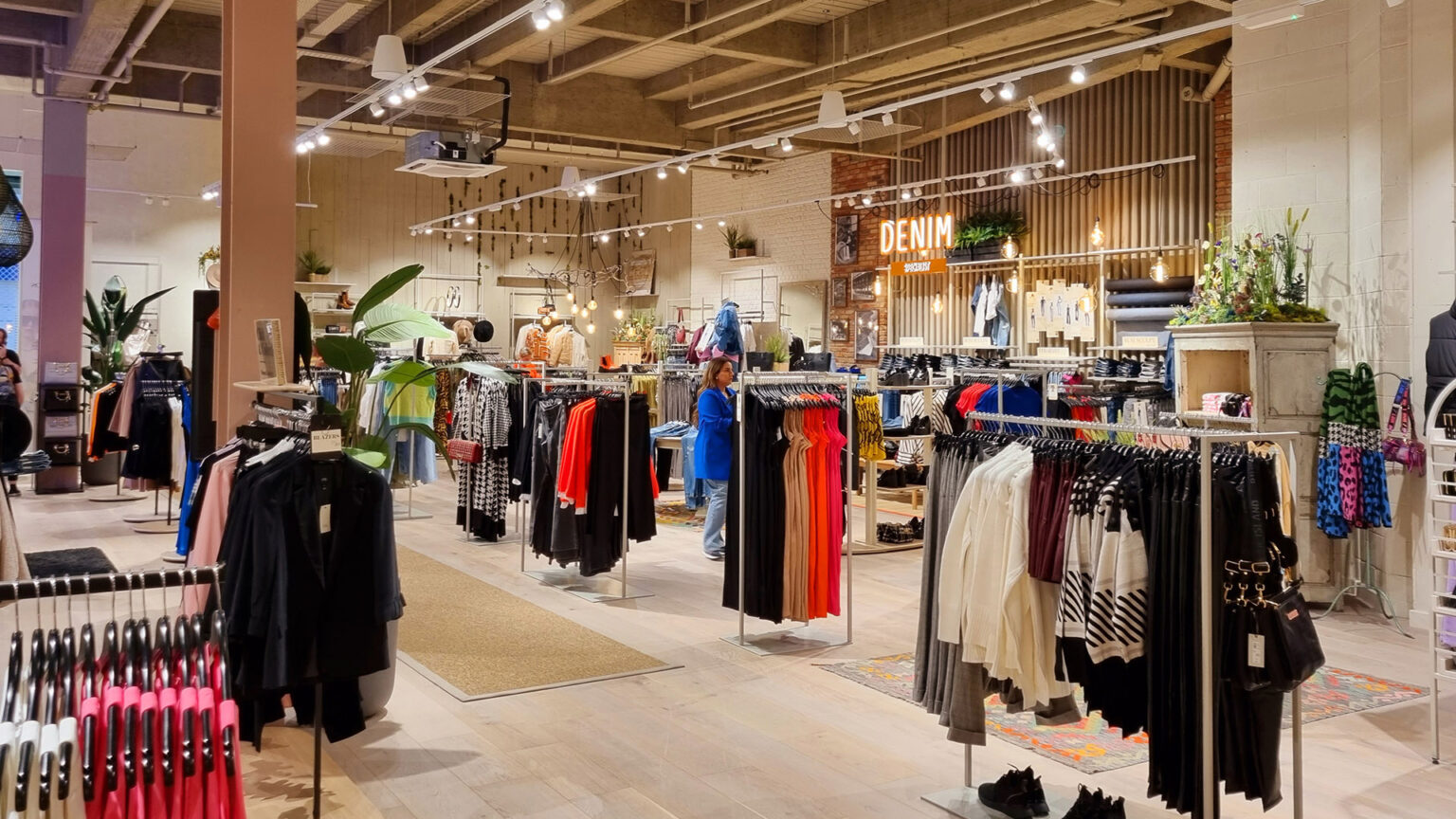 In Pictures: River Island's new River Studios retail concept ...
