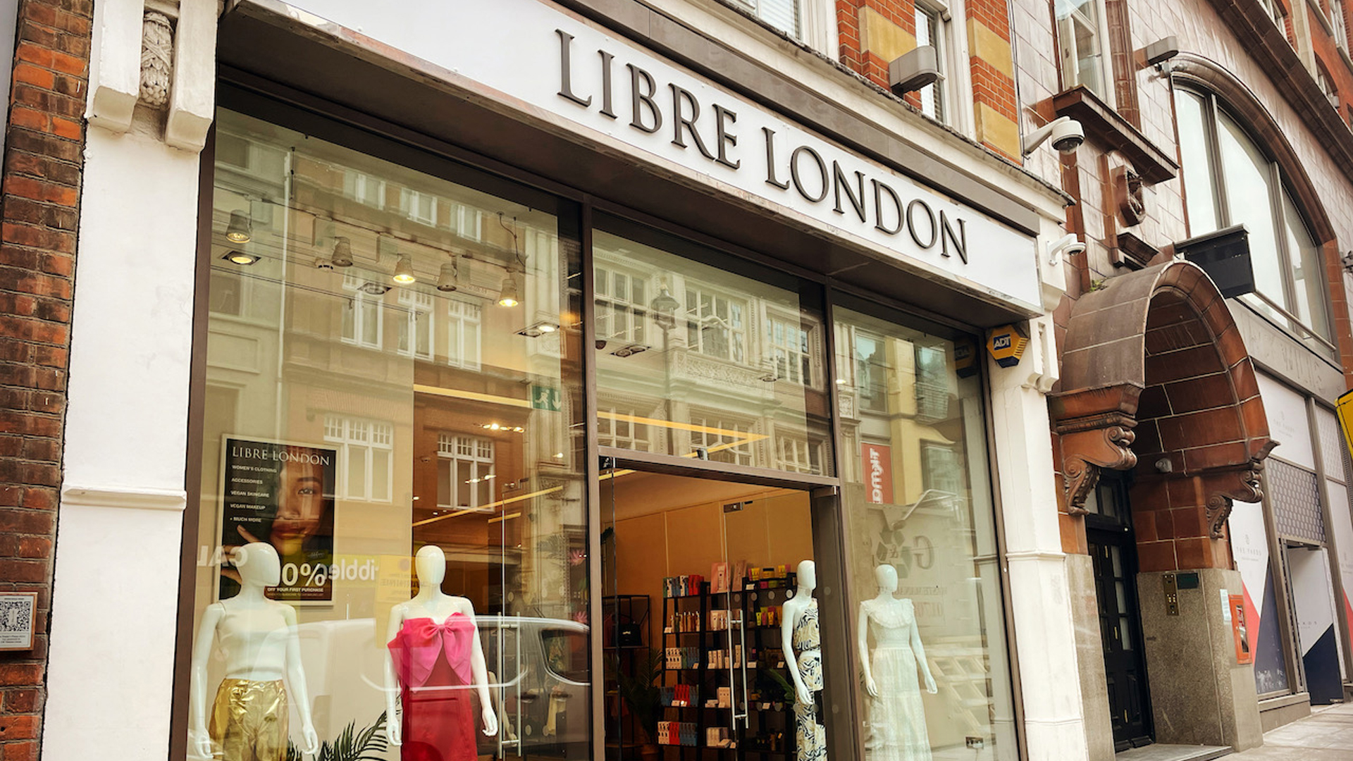Libre London opens first brick-and-mortar store in London - TheIndustry ...