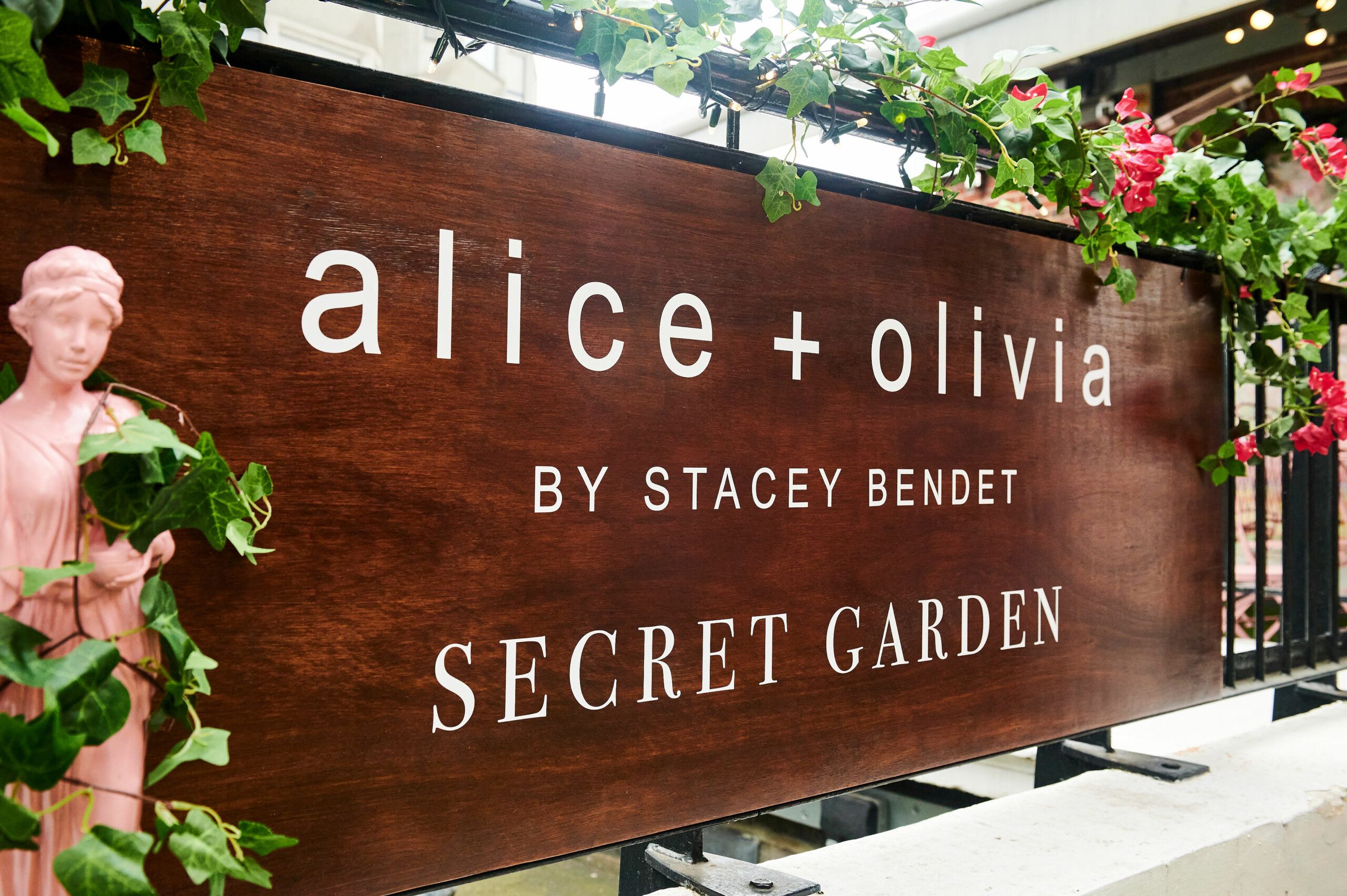 In Pictures: alice + olivia by Stacey Bendet take over the Terrace at ...