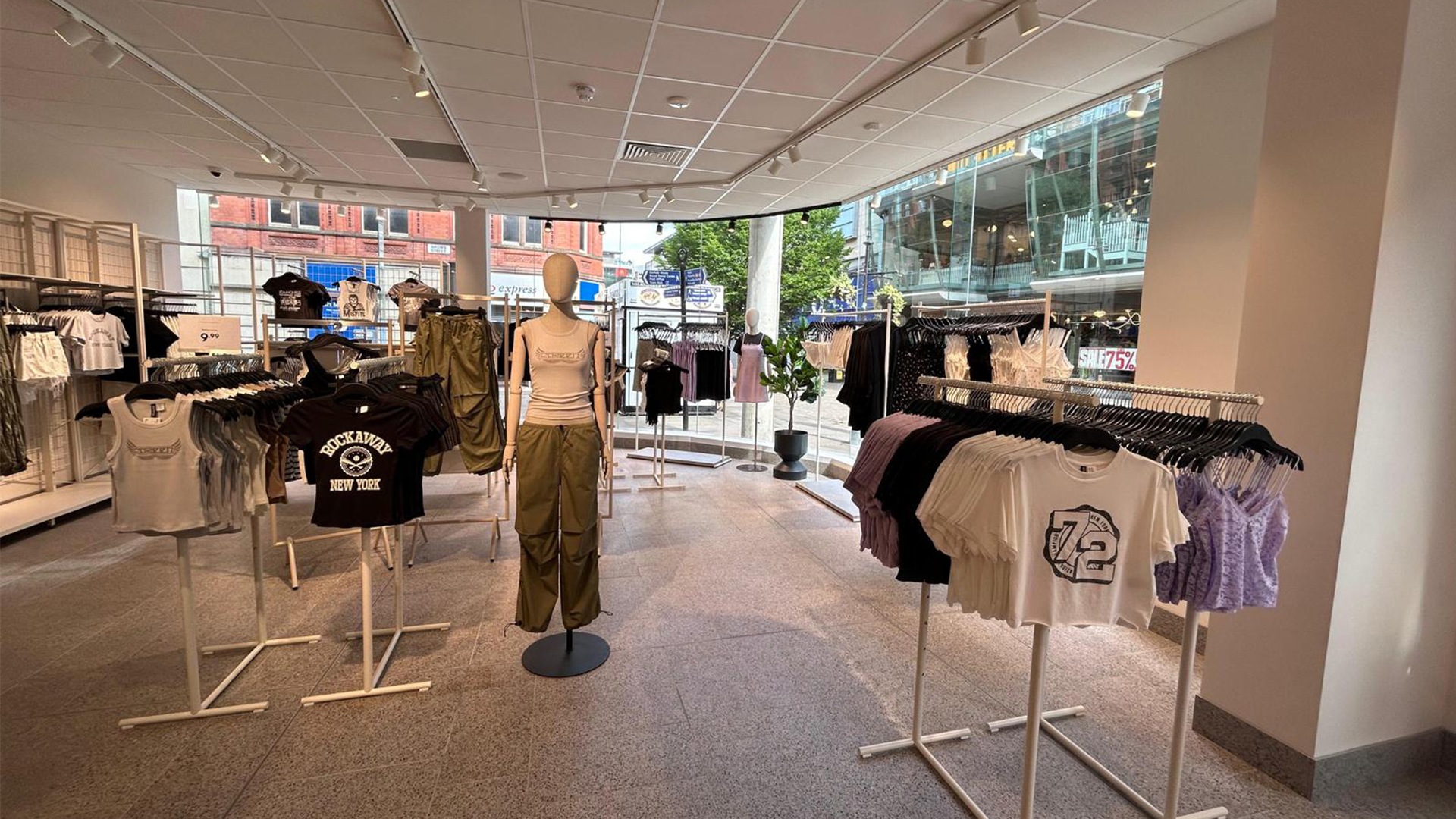 H&M trials new store concept as it focuses on omni-channel growth ...