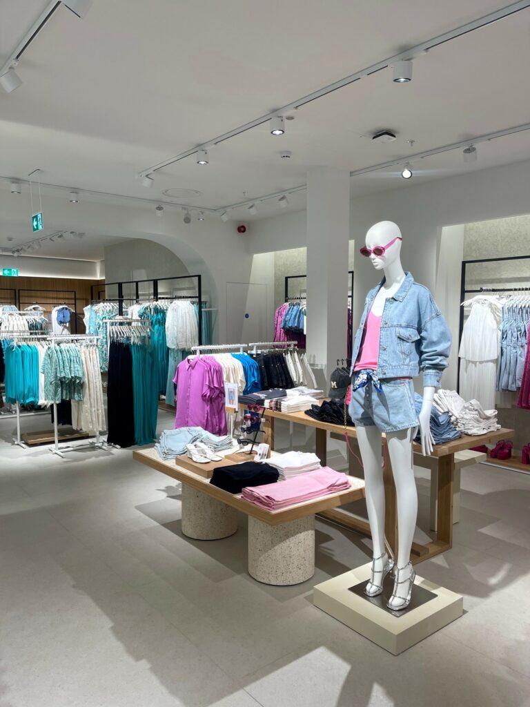 Mango opens new flagship at centre:mk - TheIndustry.fashion