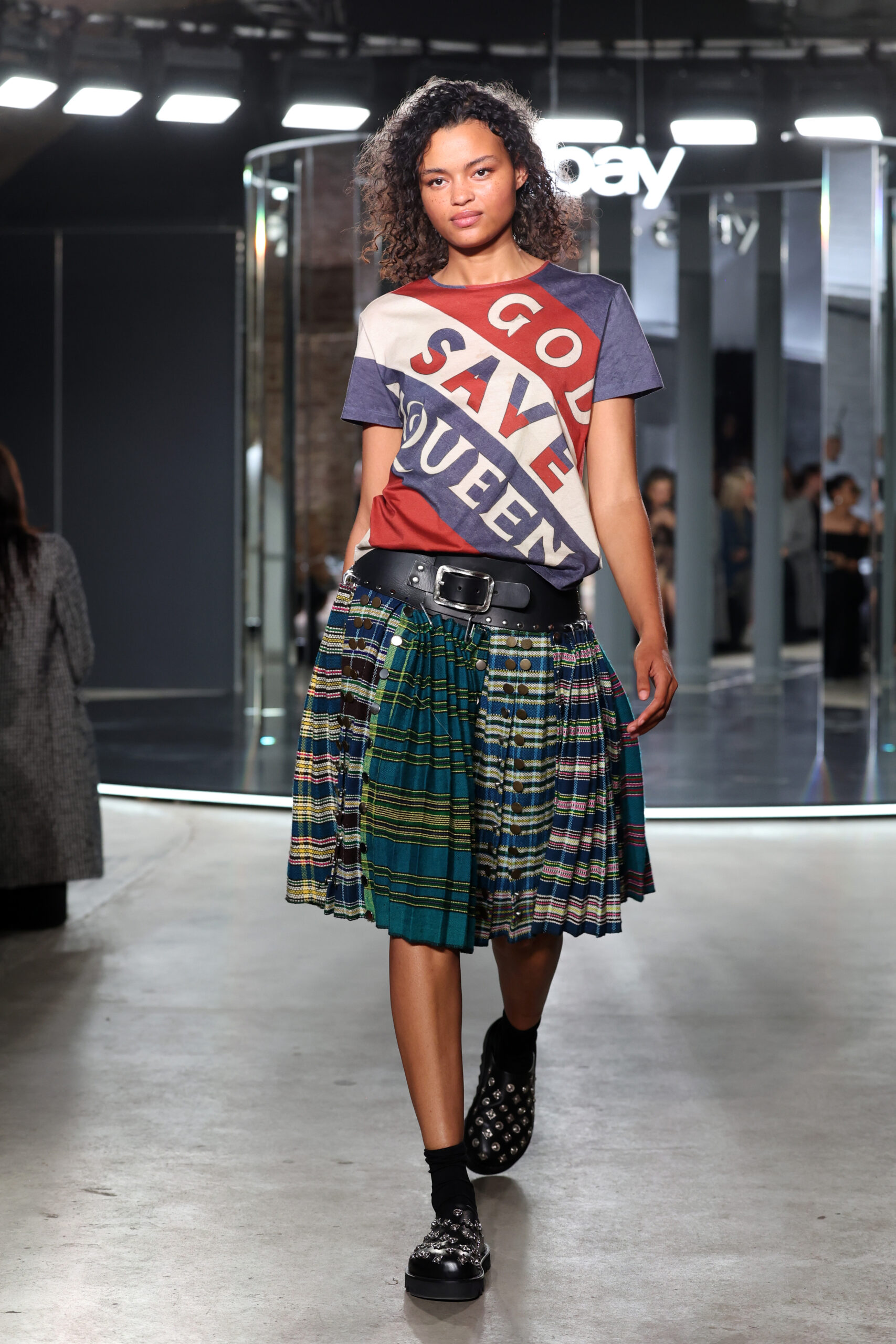 eBay debuts pre-loved designer runway at LFW - TheIndustry.fashion