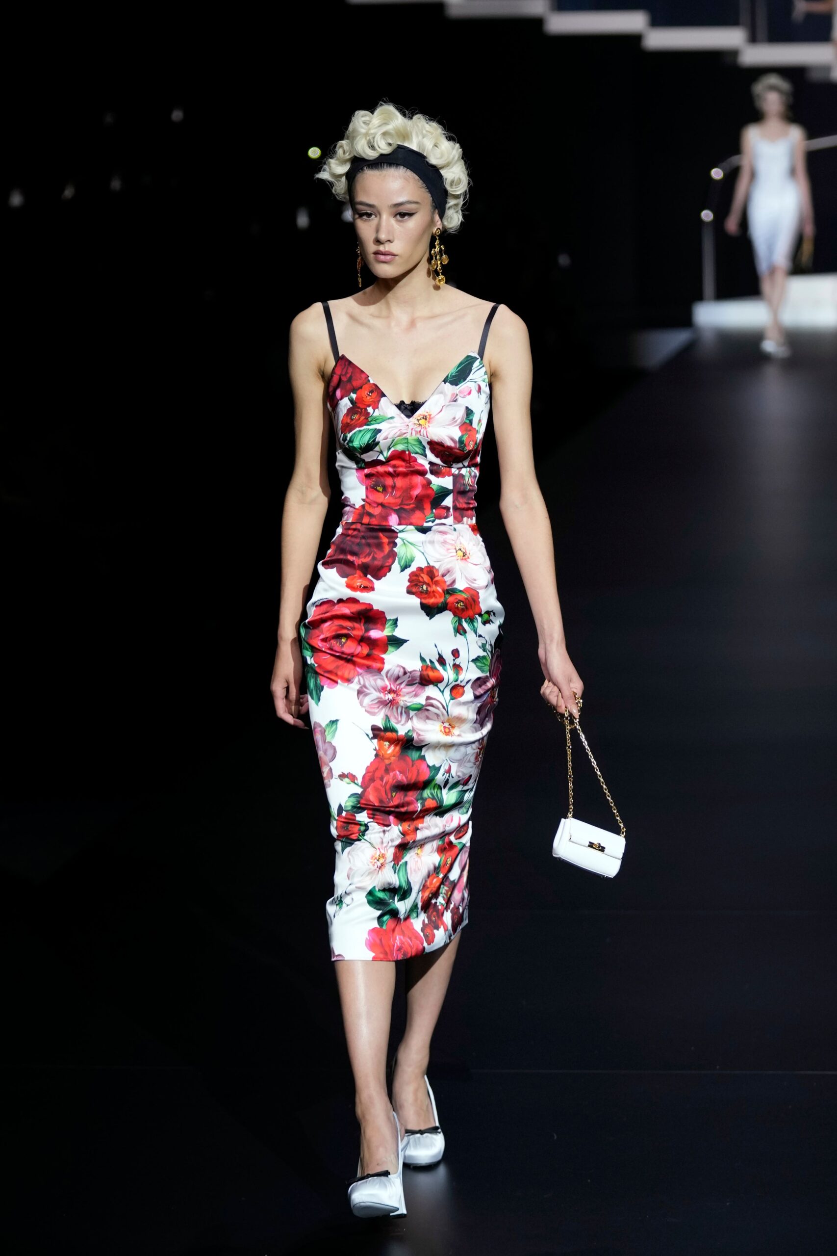 MFW SS25: Dolce & Gabbana revive Madonna’s iconic cone bra - TheIndustry.fashion