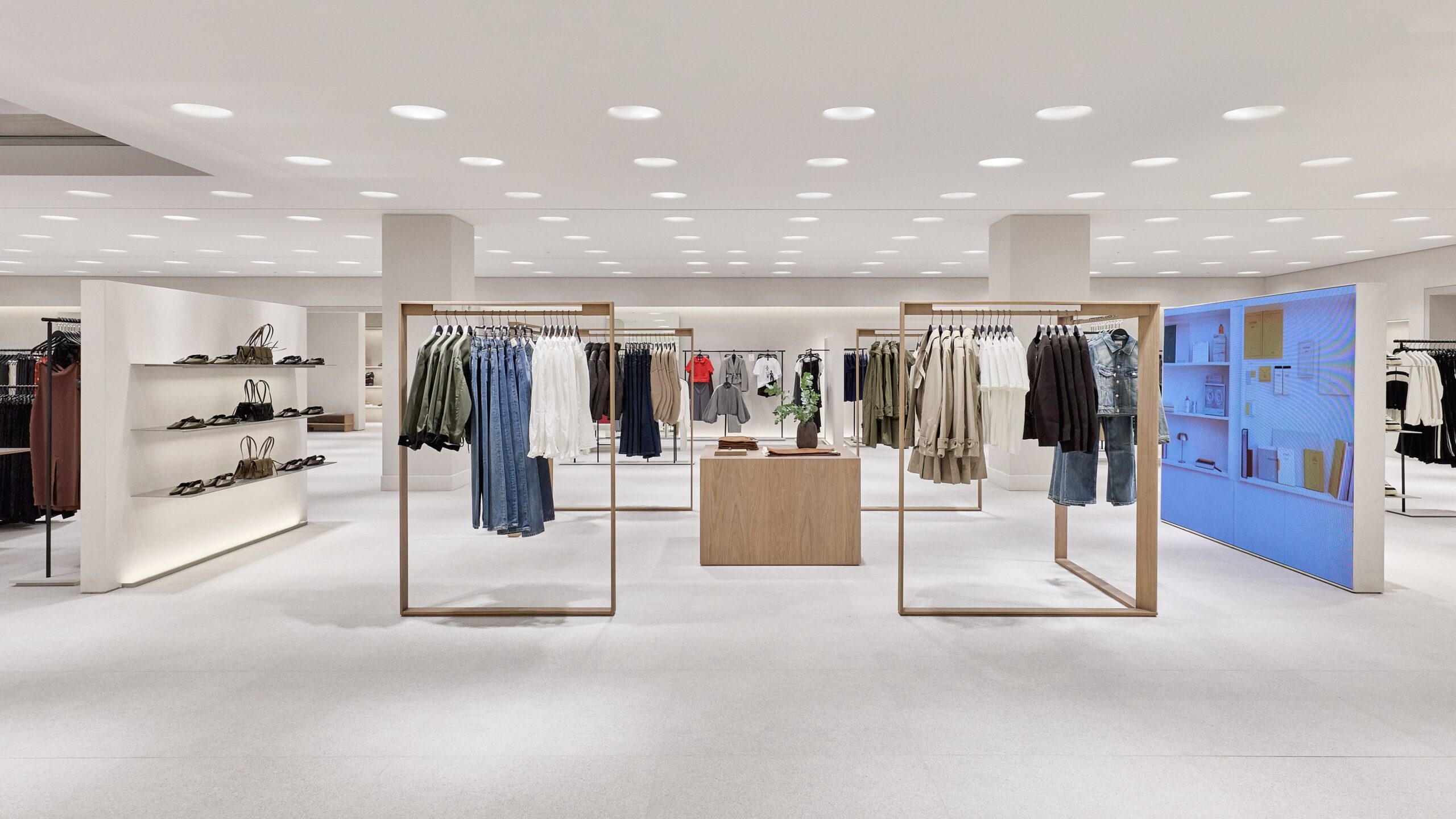 In Pictures: ZARA unveils upsized Liverpool ONE flagship - TheIndustry ...
