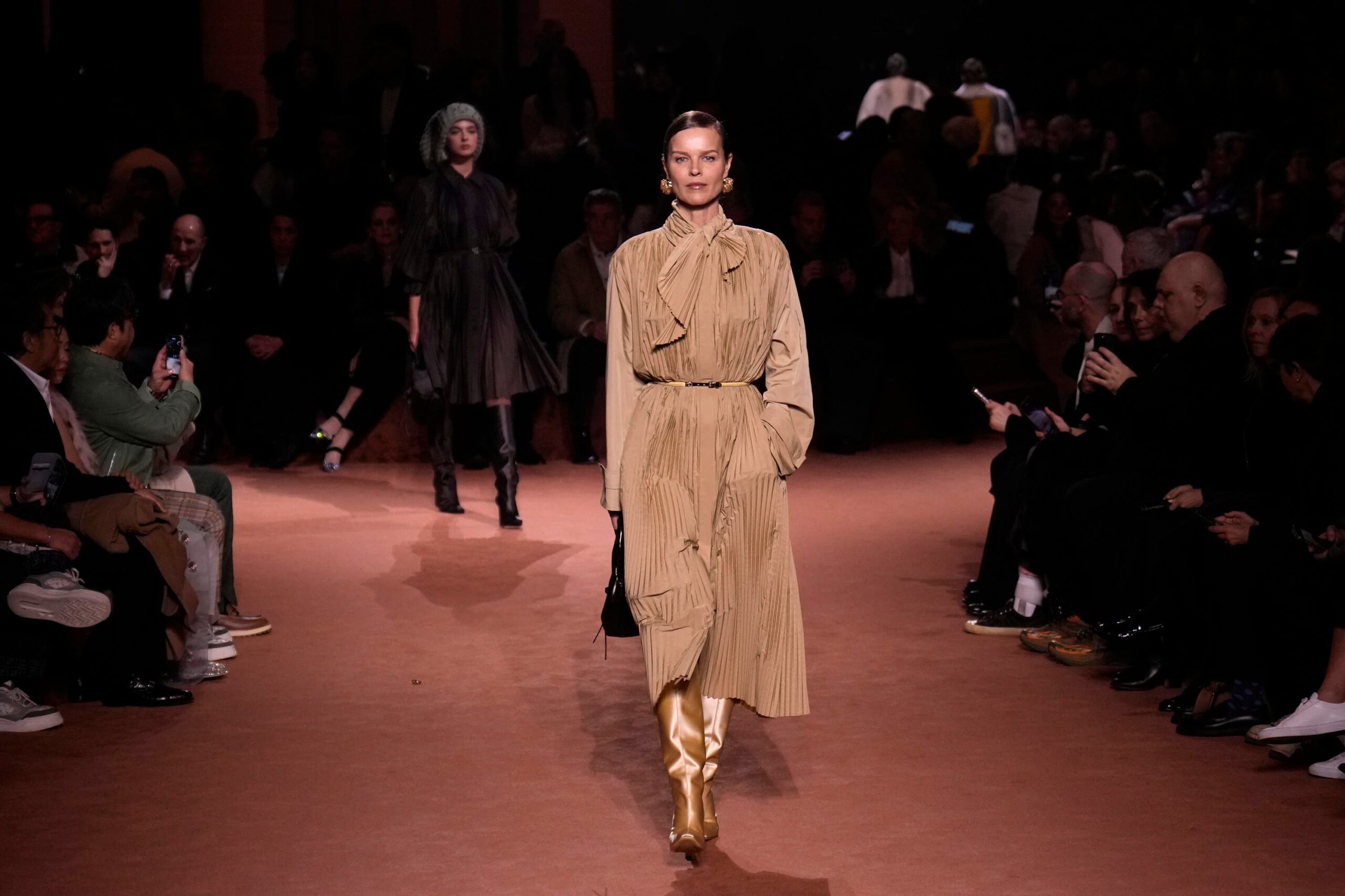 MFW AW25: Fendi celebrates 100 years with 1920s inspired show ...
