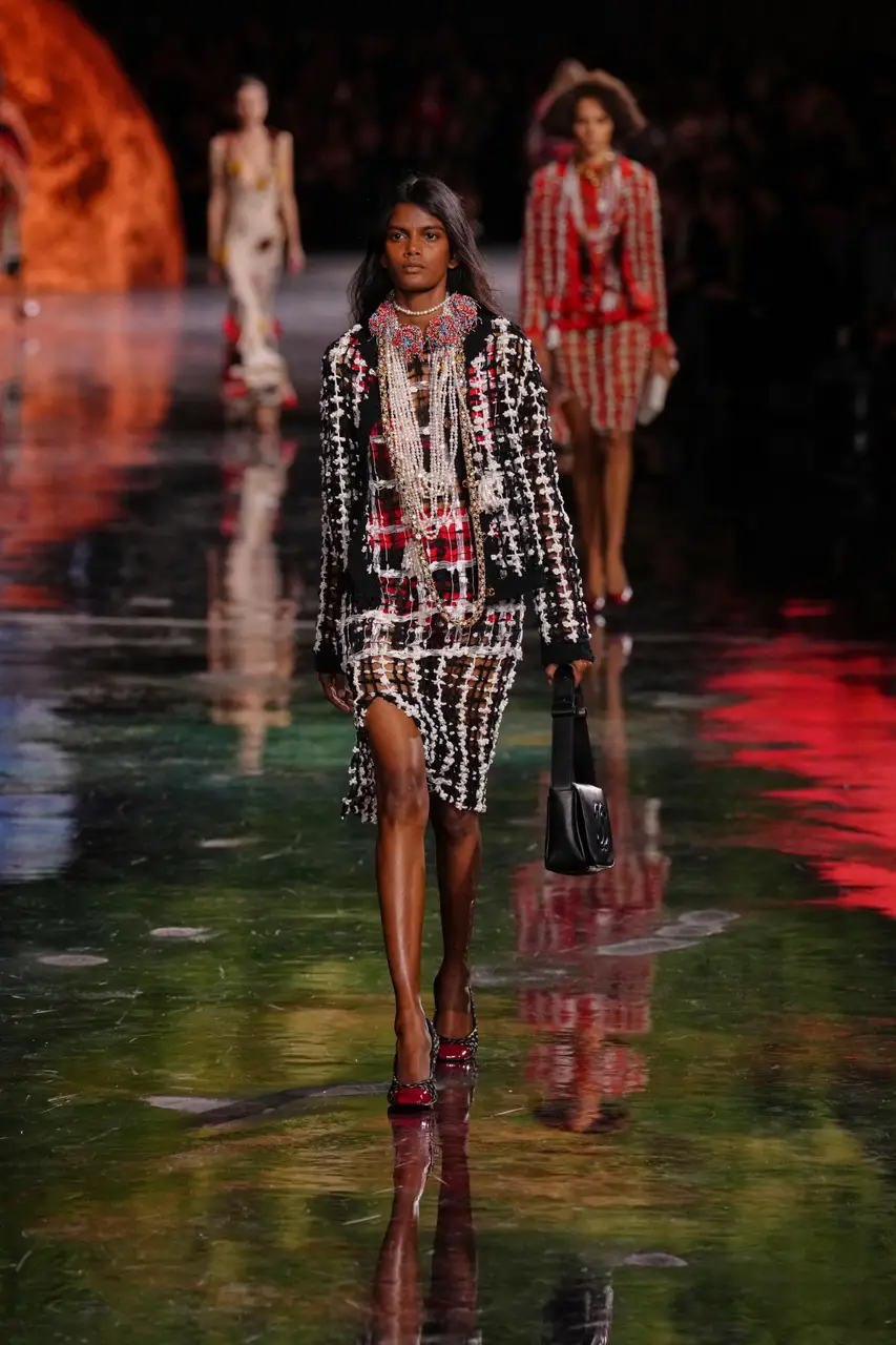 Chanel SS26: Matthieu Blazy brings movement, modernity and magic to the ...